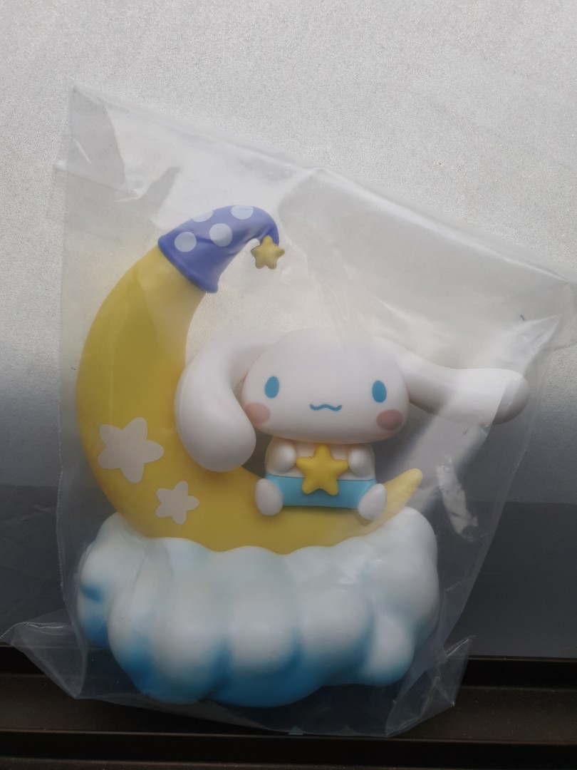 Cinnamon KFC night light lamp, Everything Else on Carousell