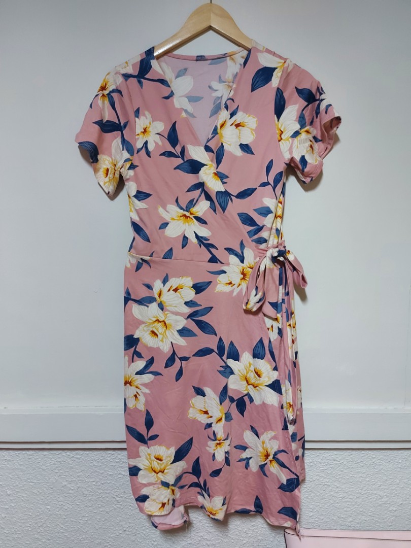 Floral Wrap Around Dress, Women's Fashion, Dresses & Sets, Dresses on ...