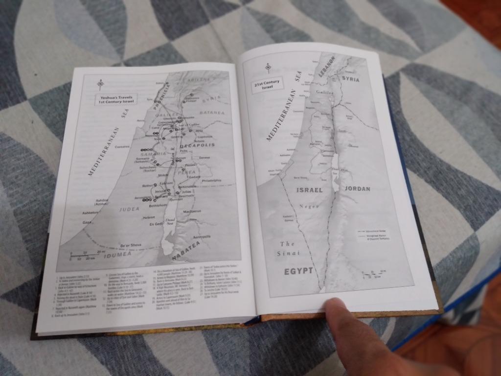 Holy Scriptures: Tree of Life Version, Hobbies & Toys, Books ...