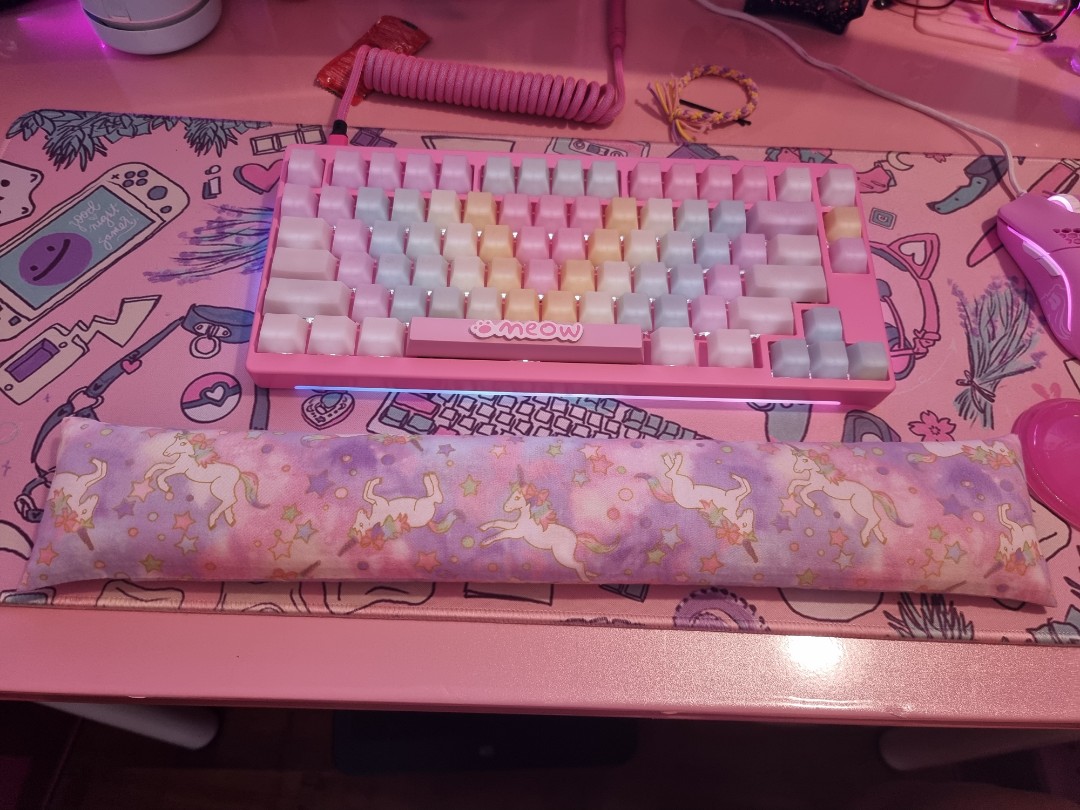 Keyboard Bean Bag Unicorn Wrist Rest, Computers & Tech, Parts ...