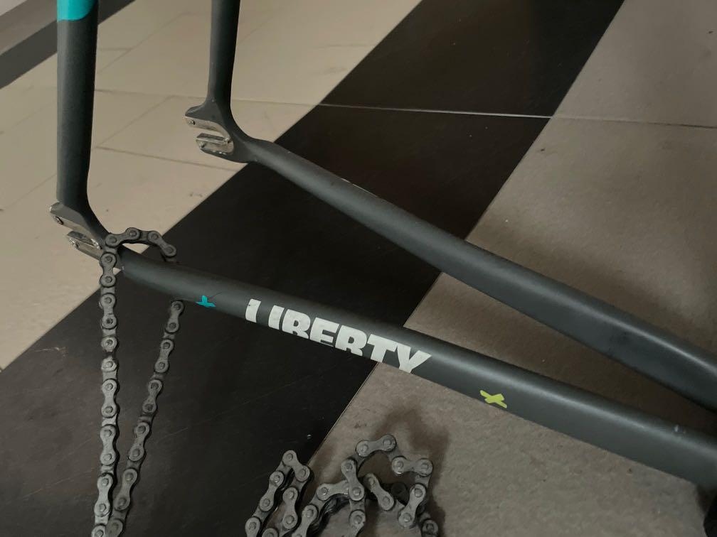 Liberty Street V3 Fixie Frameset, Sports Equipment, Bicycles & Parts ...
