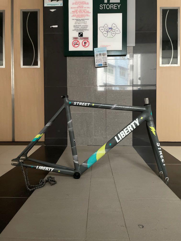 Liberty Street V3 Fixie Frameset, Sports Equipment, Bicycles & Parts ...