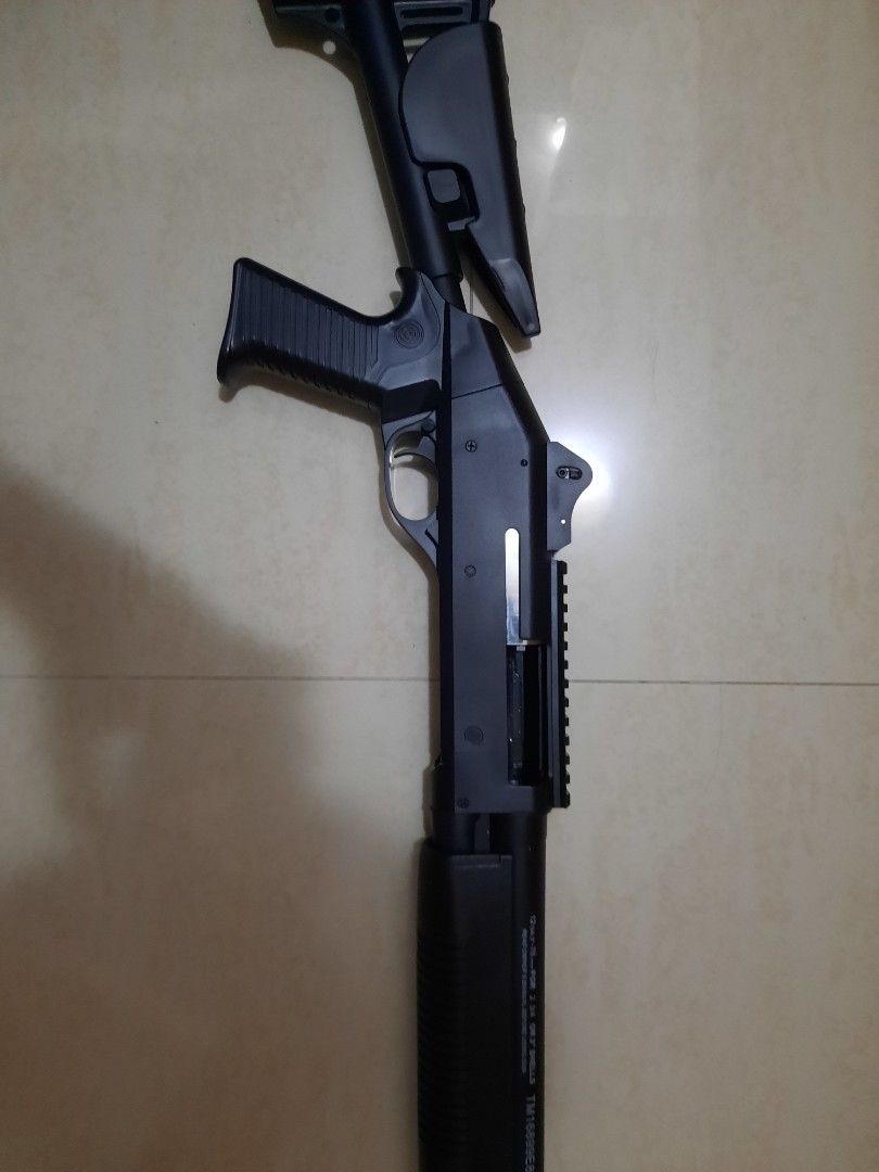 M1014 拋殼玩具散彈槍Nerf Toy Gun, 興趣及遊戲, 玩具 & 遊戲類 - Carousell