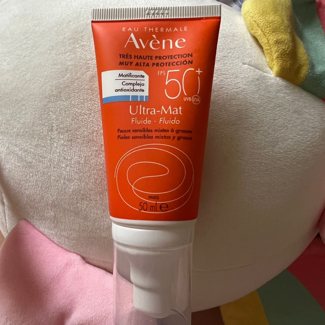 mattifying sunscreen, Beauty & Personal Care, Face, Face Care on Carousell