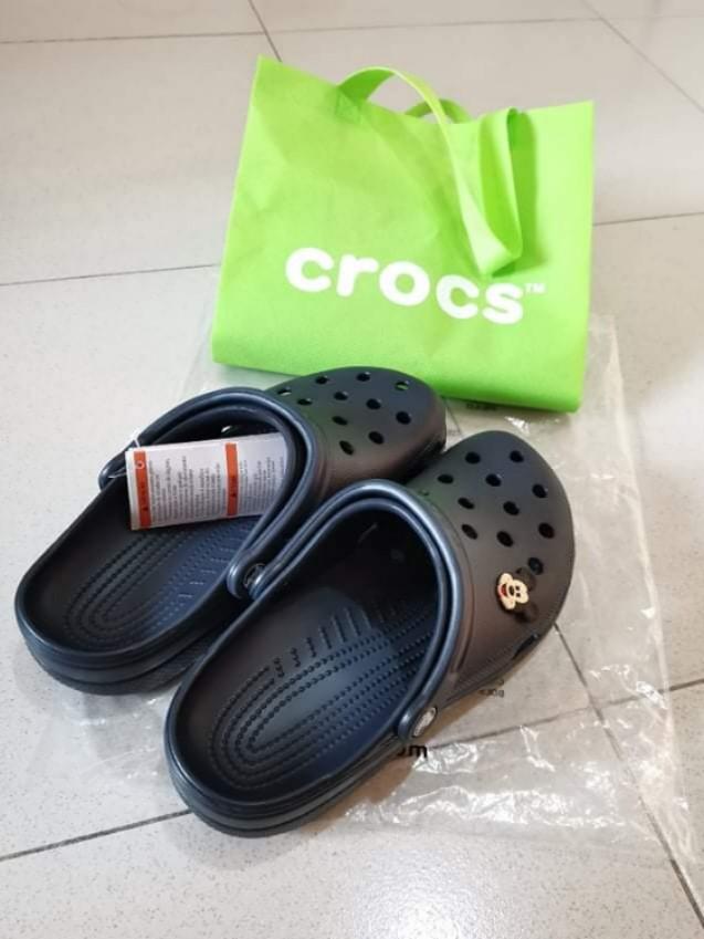 Original Classic Crocs, Women's Fashion, Footwear, Sandals on Carousell