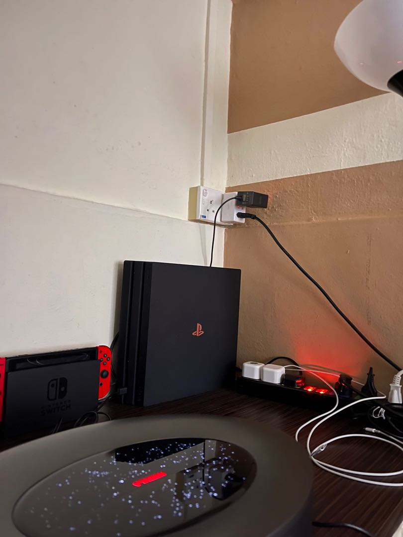 PS4 Pro Playstation 2 Controllers, Video Gaming, Video Game Consoles ...