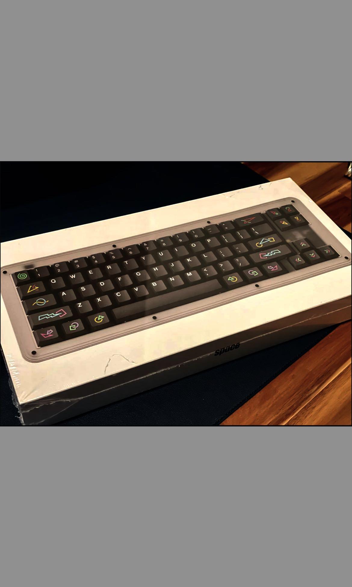 Stacked Acrylic Custom Mechanical Keyboard Stellar 65 BNIB, Computers ...