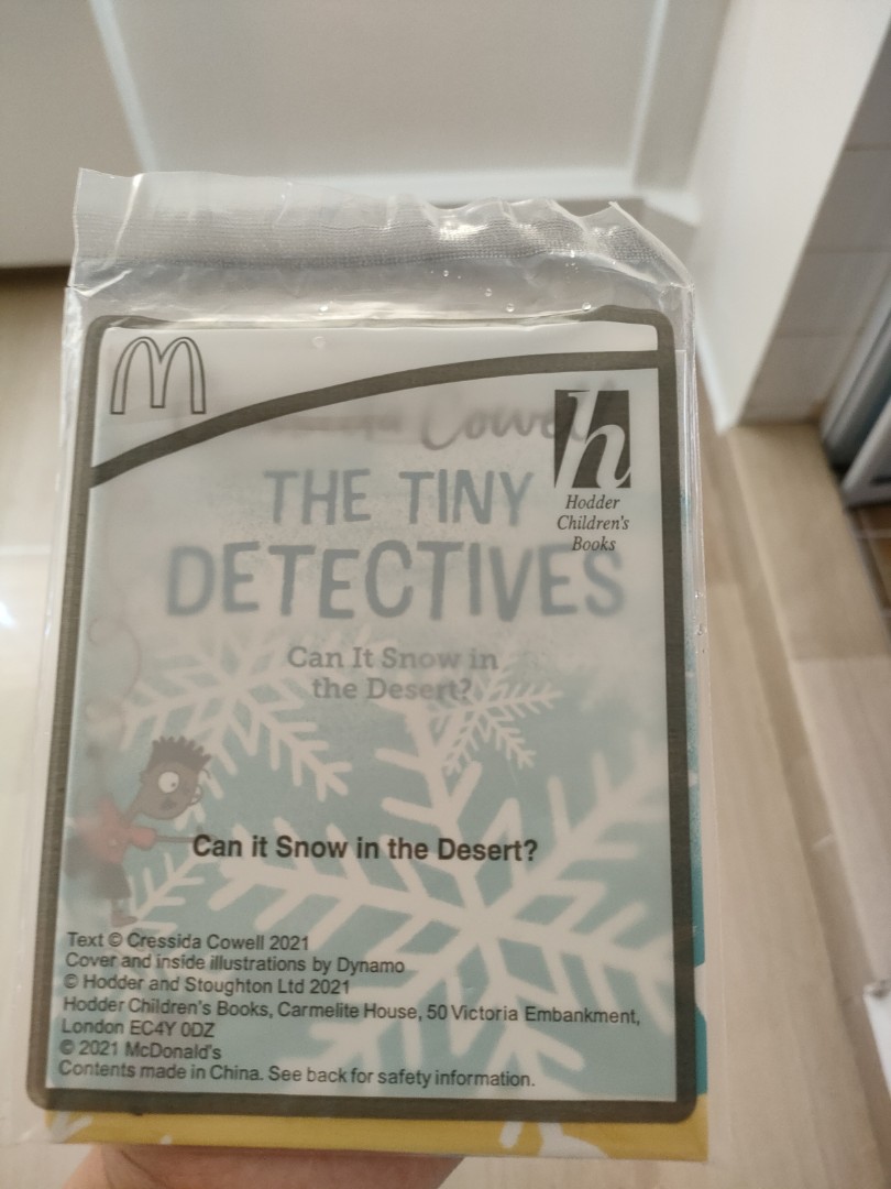 The tiny detectives, Hobbies & Toys, Books & Magazines, Children's ...