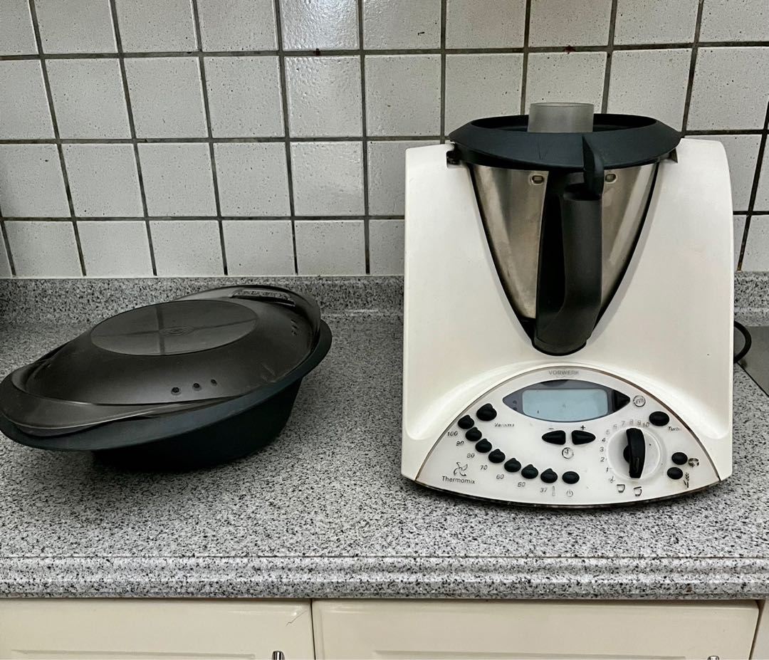 Thermomix TM31 with vegetable steamer, TV & Home Appliances, Kitchen ...
