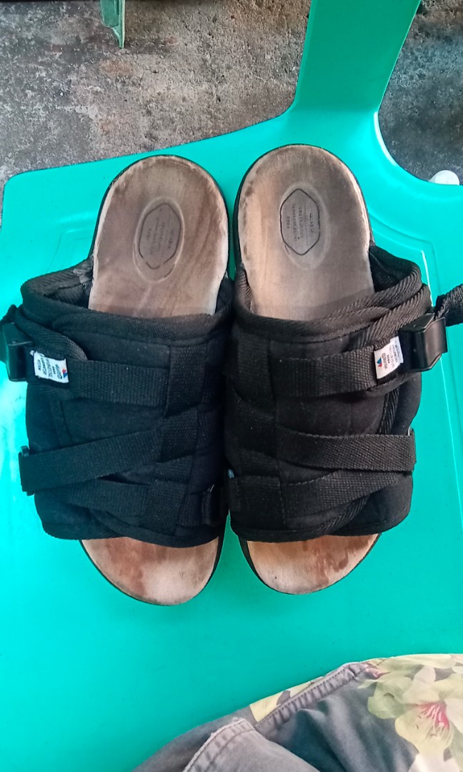 VISVIM, Men's Fashion, Footwear, Slippers & Slides on Carousell