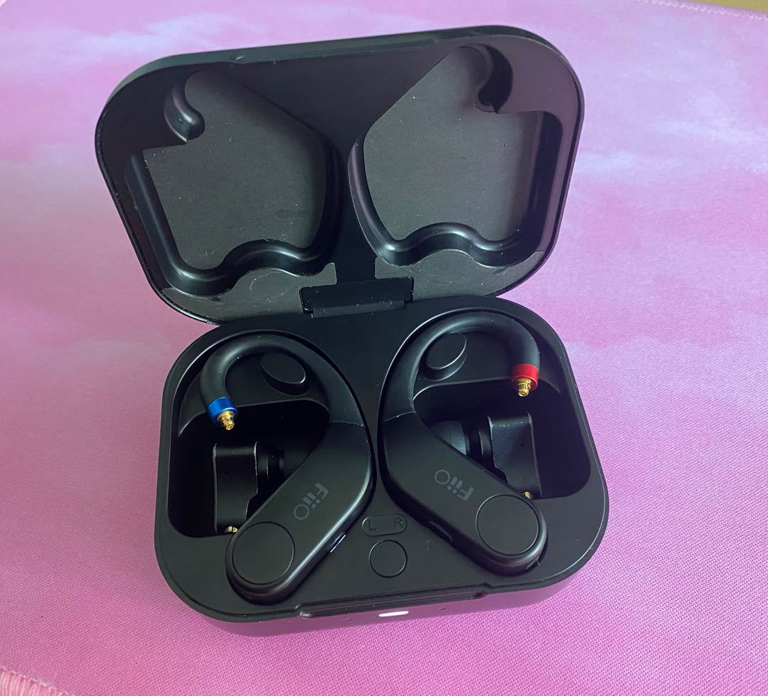 Fiio UTWS3 True Wireless IEM Adapter, Audio, Earphones on Carousell