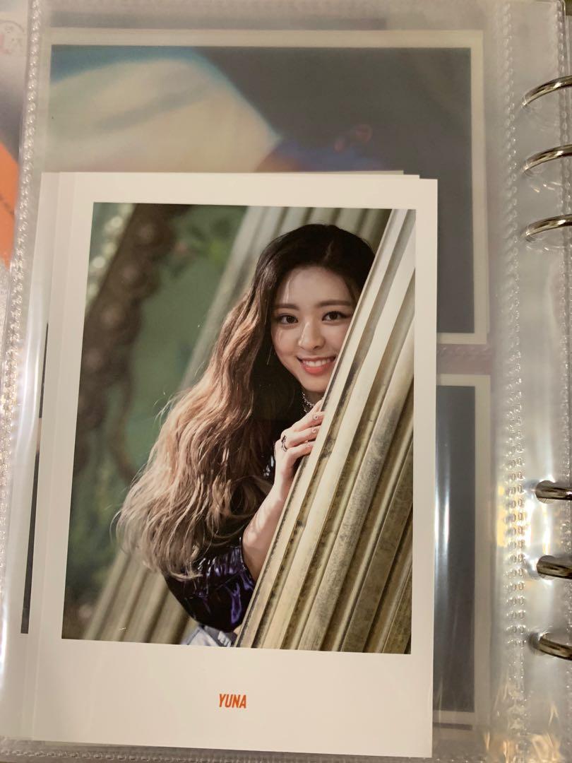 Itzy first pressed ITZ ME album & PC, Hobbies & Toys, Memorabilia ...