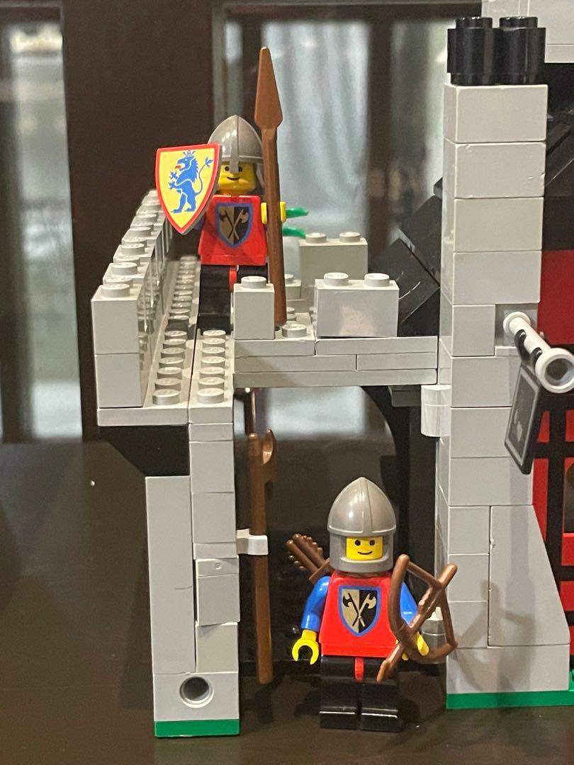 Lego 6067 guarded Inn set, Hobbies & Toys, Toys & Games on Carousell