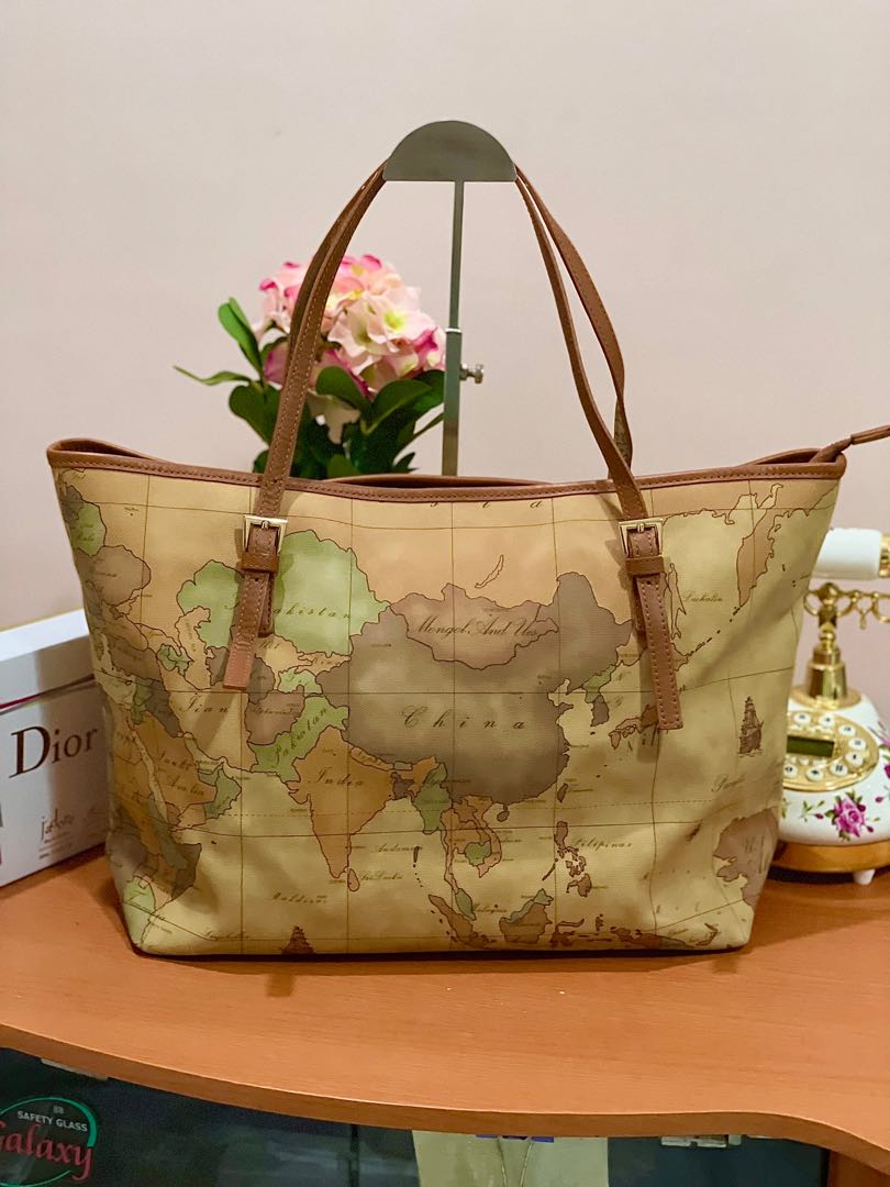 Map Bag, Women's Fashion, Bags & Wallets, Shoulder Bags on Carousell