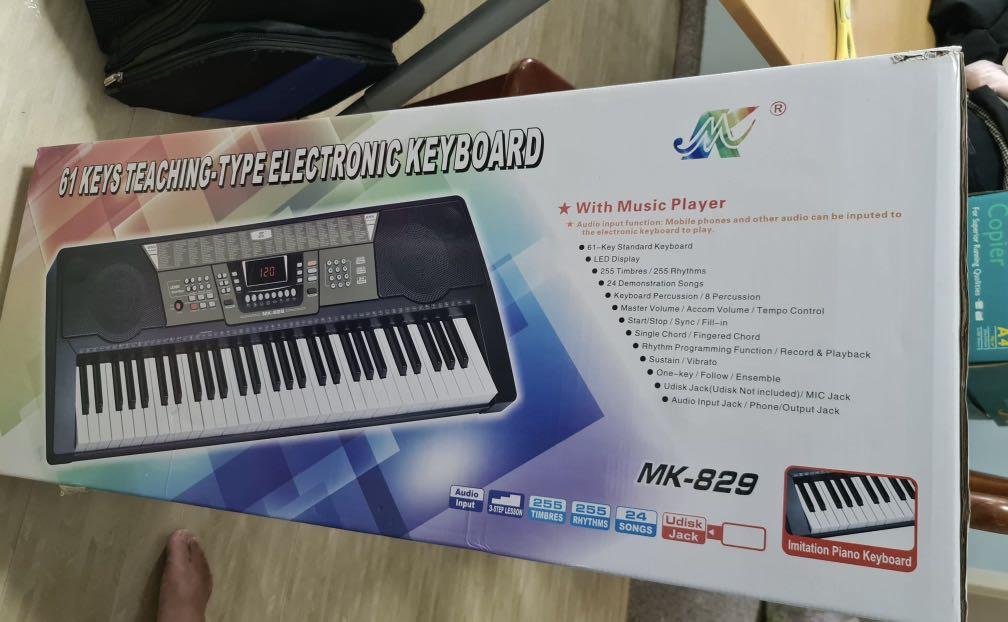 MK 829 Electronic Keyboard , Hobbies & Toys, Music & Media, Musical ...