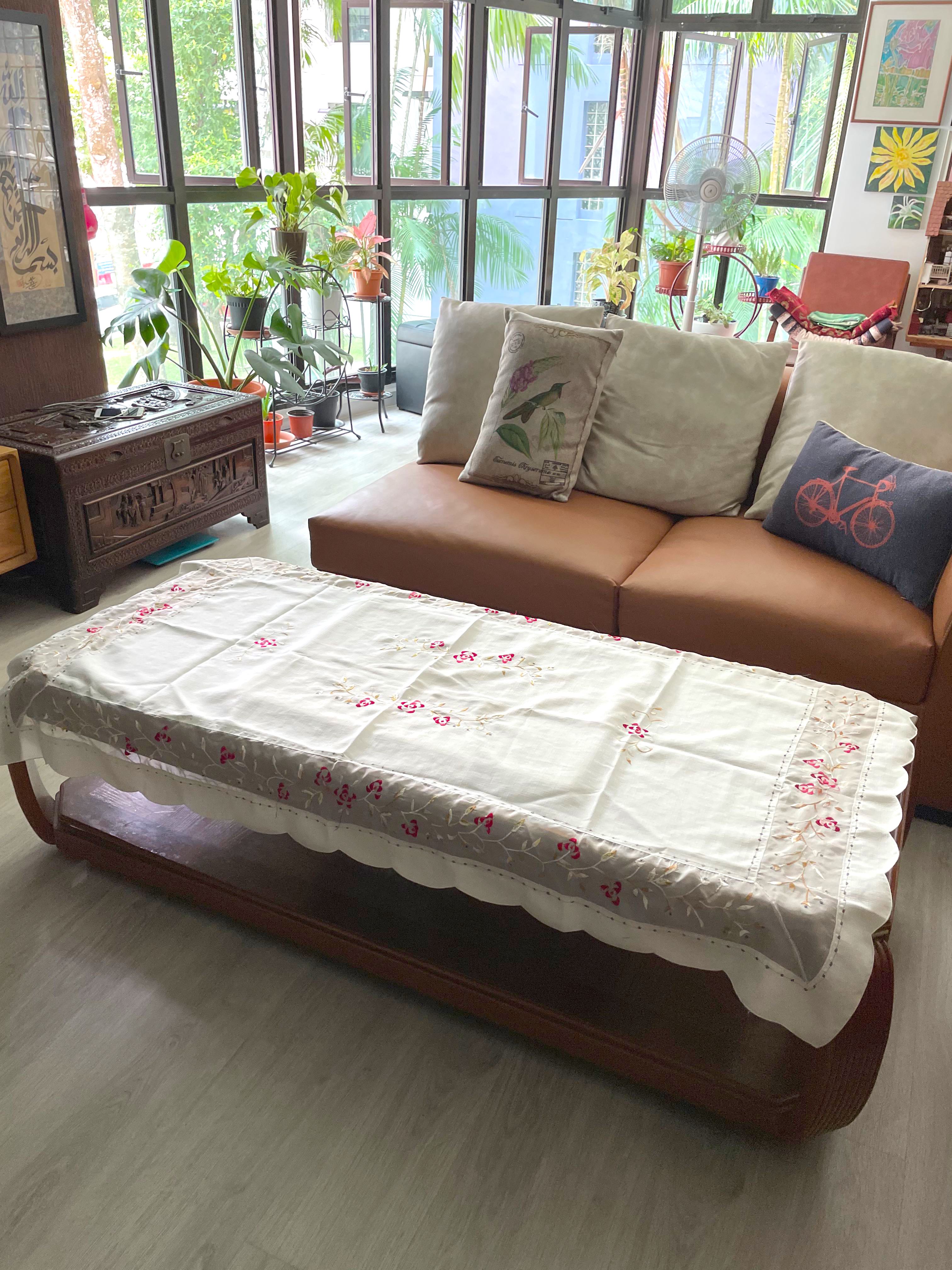 (Giving away) Preloved Coffee table , Furniture & Home Living ...