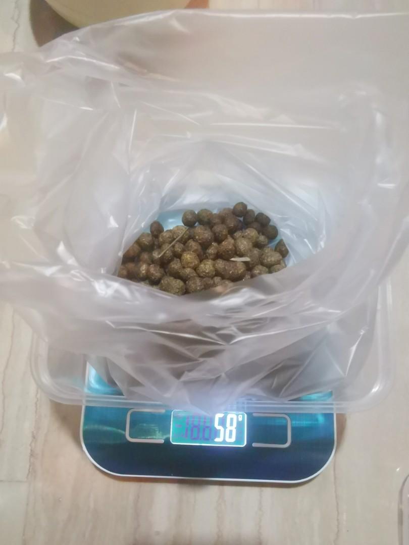 rabbit-poop-compost-furniture-home-living-gardening-plants-seeds