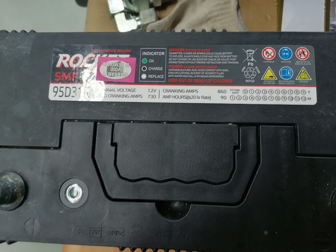 12v battery - 95D31R-90AH, Car Accessories, Accessories on Carousell