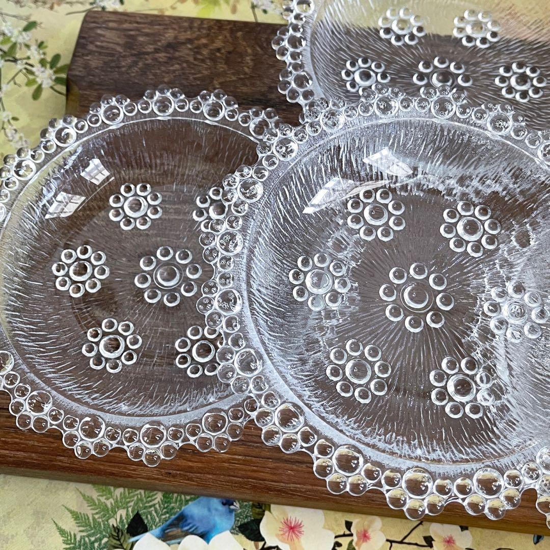 RESERVED - 4 vintage glass bowls with bobble / bubble design, Furniture ...