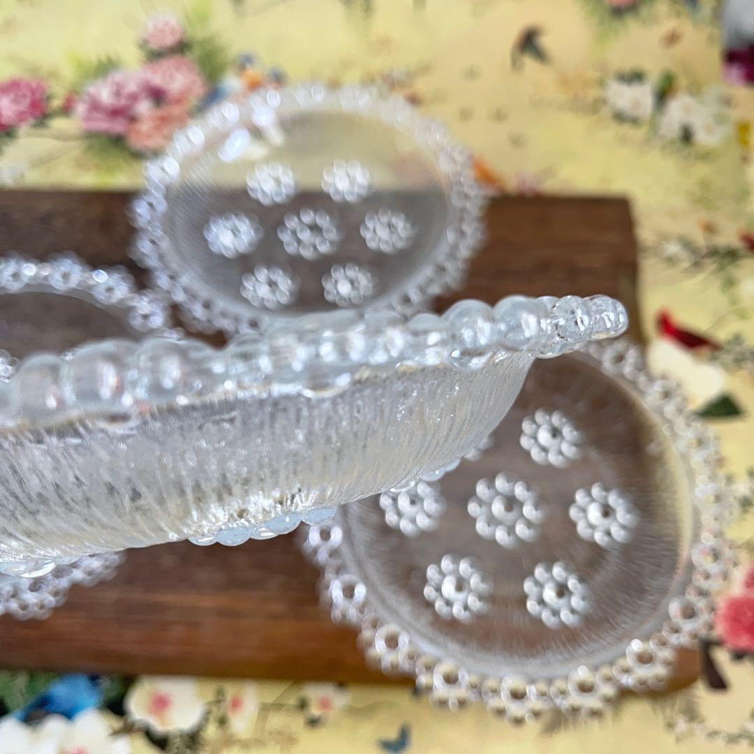 RESERVED - 4 vintage glass bowls with bobble / bubble design, Furniture ...