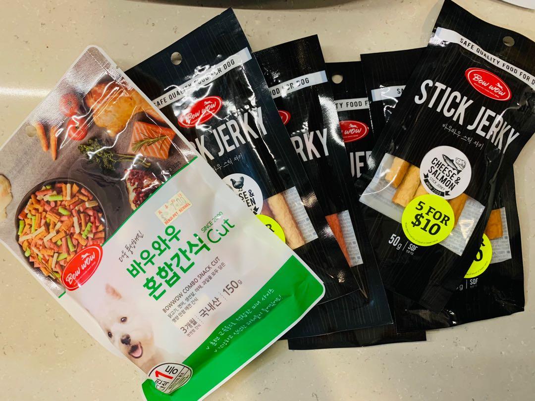 Assorted Bow Wow dog snacks (6 packets) going for $10, Pet Supplies ...
