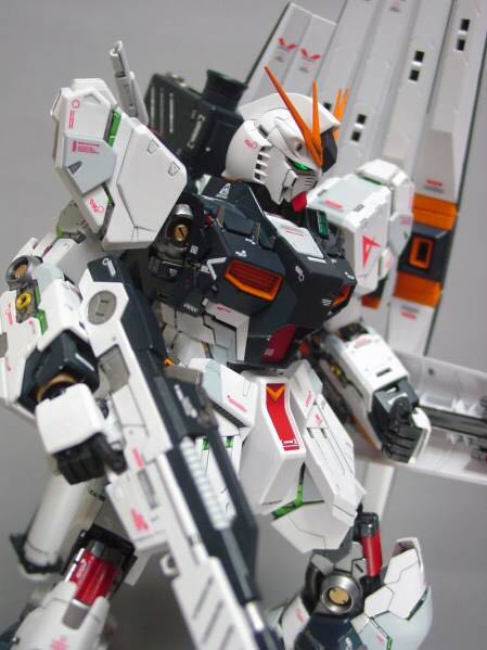 Bandai 1/100 MG UC 機動戰士 高達 New Gundam RX-93 Ver. Ka 阿寶 專用 馬莎之反擊 日本 高水準 上色完成品 模型, 興趣及遊戲, 玩具 & 遊戲類 ...