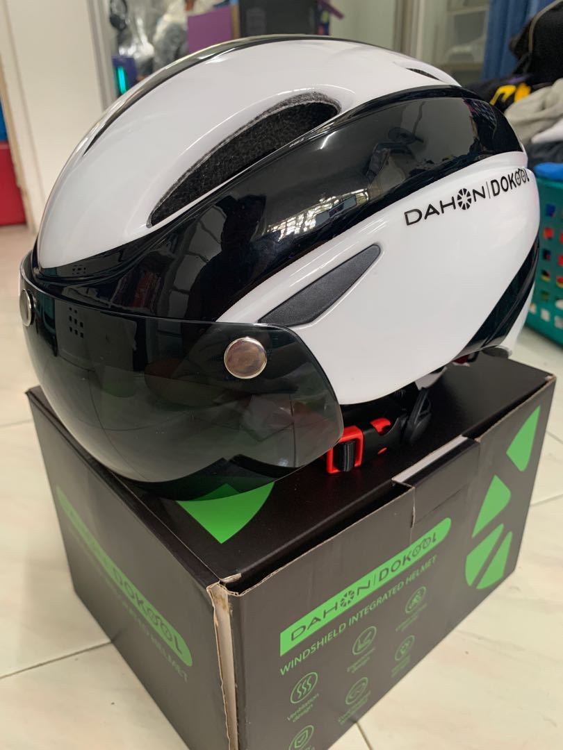 Brand new Authentic Dahon Dokool windshield integrated helmet, Sports Equipment, Bicycles ...