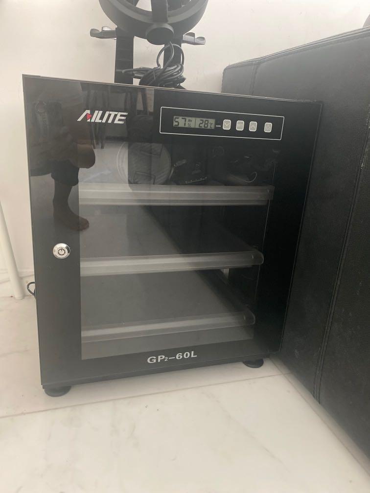 Camera container, Photography, Cameras on Carousell