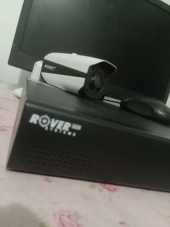 CCTV Rover Systems XVI w/ 16inch Monitor, Furniture & Home Living ...
