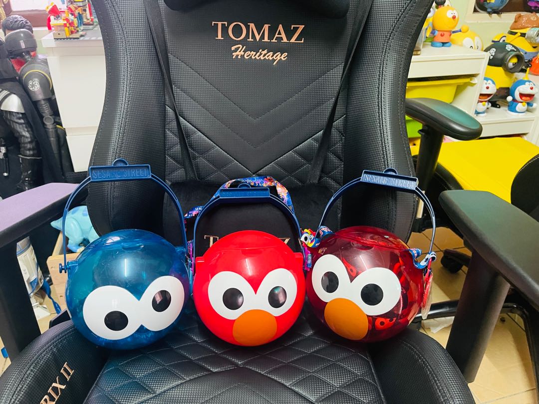 Elmo sesame street popcorn bucket universal studio japan, Hobbies ...