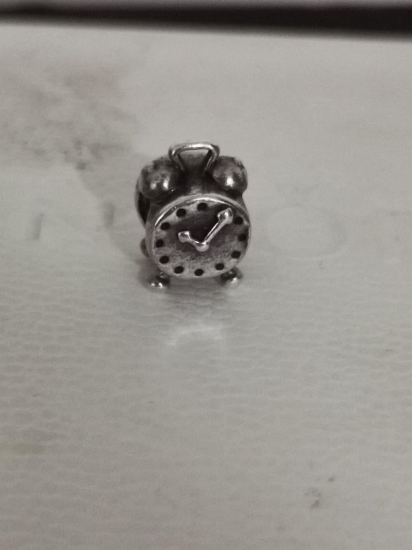 Pandora clock charm, Women's Fashion, Jewelry & Organizers, Charms on ...