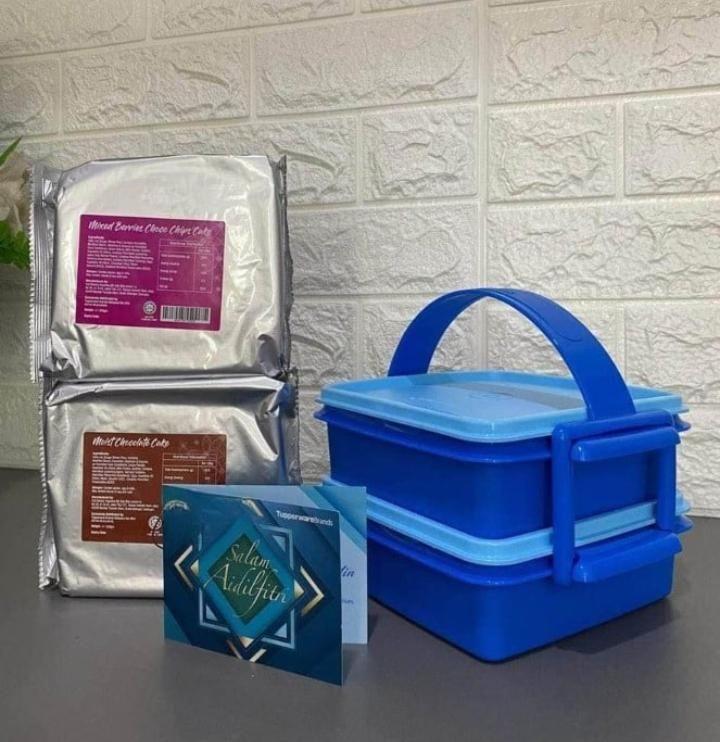 Raya cake gift set tupperware, Food & Drinks, Other Food & Drinks on ...