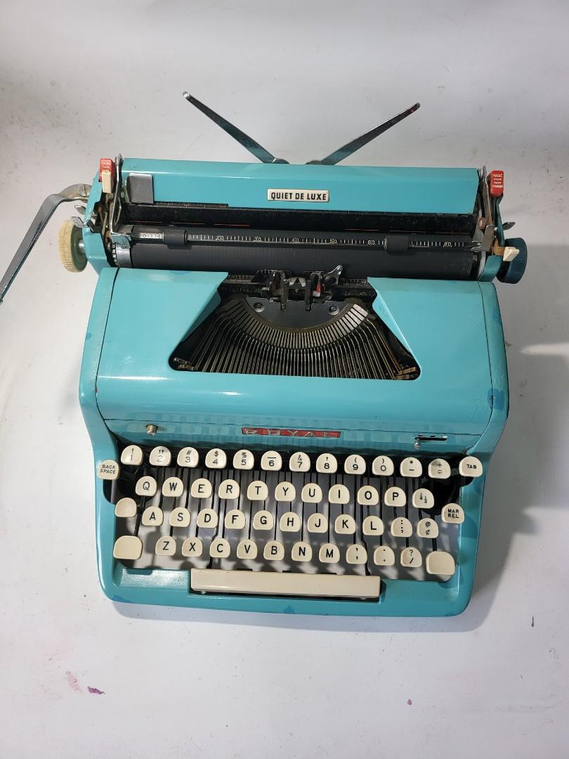Royal teal typewriter, Hobbies & Toys, Memorabilia & Collectibles ...