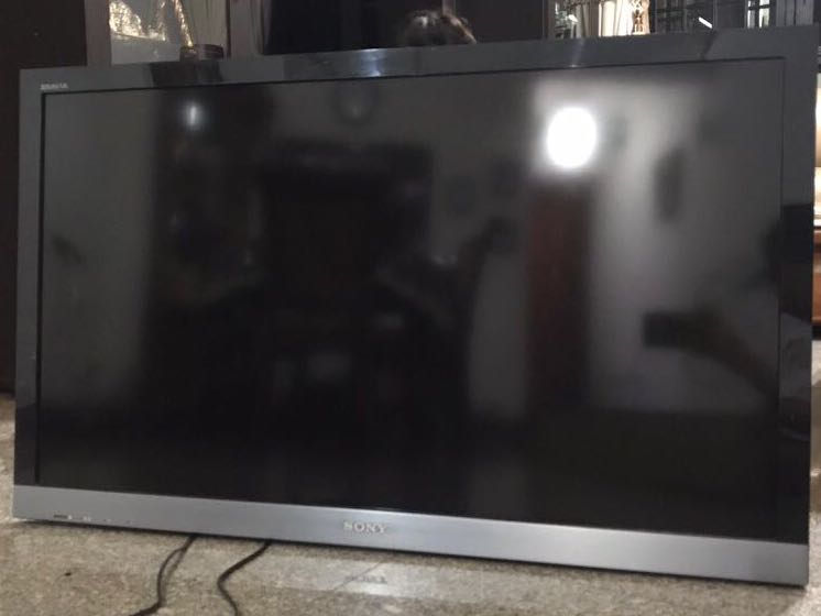 Sony TV, TV & Home Appliances, TV & Entertainment, TV on Carousell