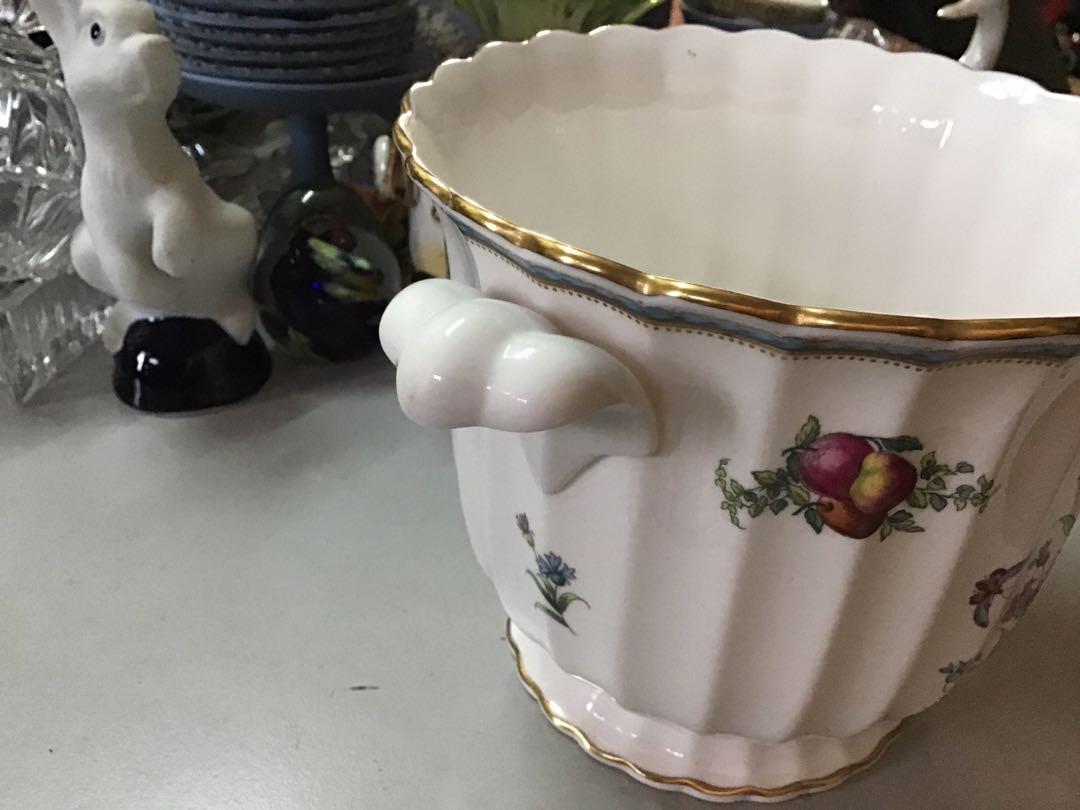 SPODE FINE BONE CHINA TRAPNELL SPRAYS LARGE CACHE POT. (Model: F1427-L ...