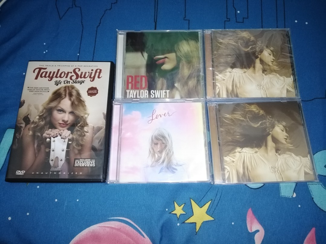 Taylor Swift, Hobbies & Toys, Music & Media, CDs & DVDs on Carousell