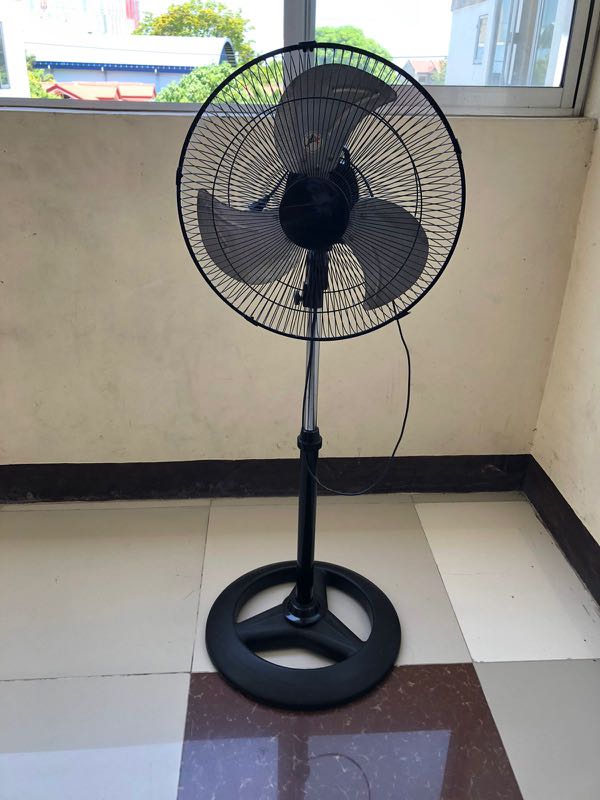 Union Electric Stand Fan UGTF-16SF, Furniture & Home Living, Lighting ...