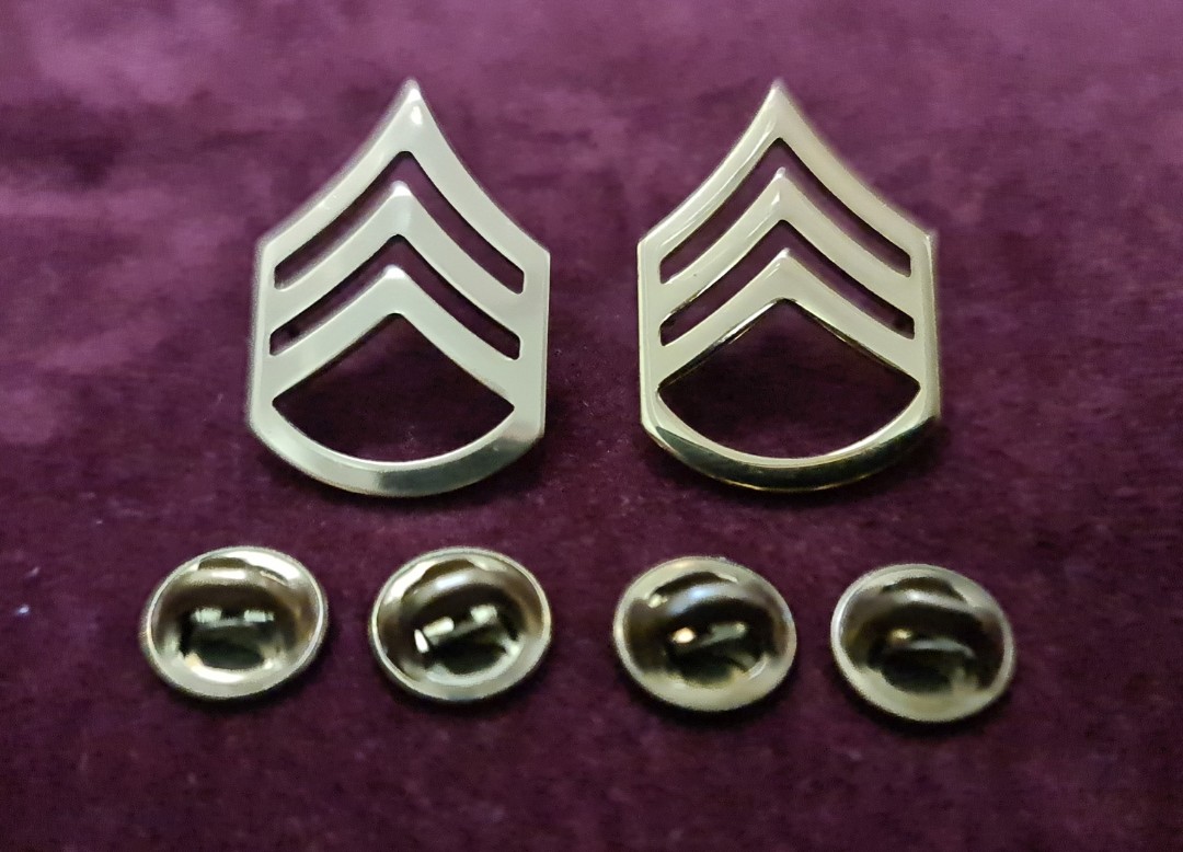 US Army Staff Sergeant Rank Collar Pin, Men's Fashion, Watches ...