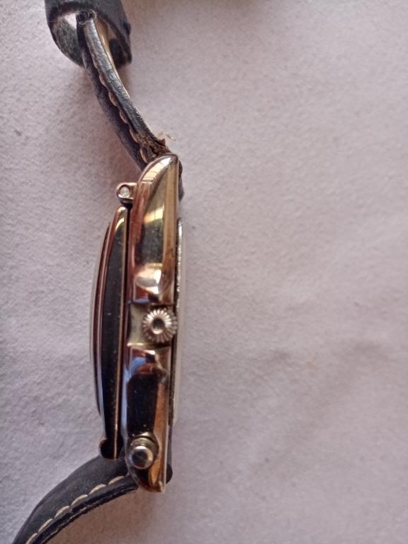 (Sale) Vintage Solvil et Titus wrist watch, Men's Fashion, Watches ...