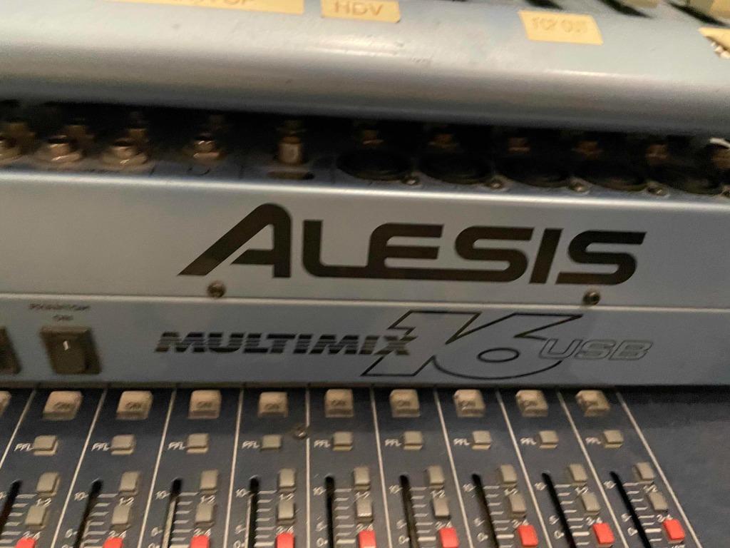 Alesis MultiMix 16 USB FX Mixer, Audio, Other Audio Equipment on Carousell