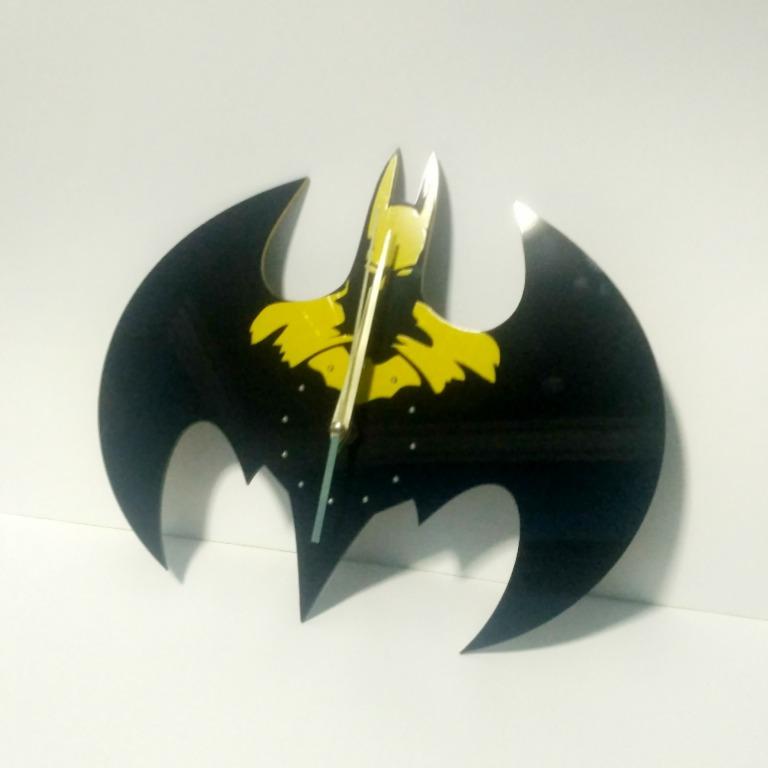 Batman Wall Clock - Clock Face, Furniture & Home Living, Home Decor ...
