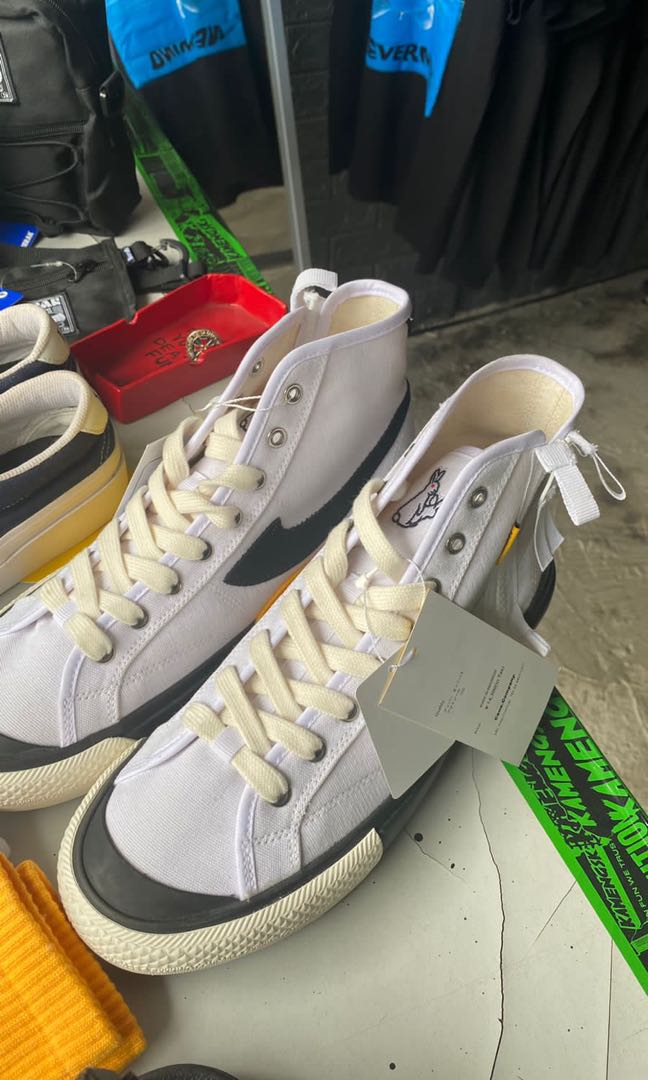 Compass Fxxking Rabbits Japan Edition, Fesyen Pria, Sepatu , Sneakers ...