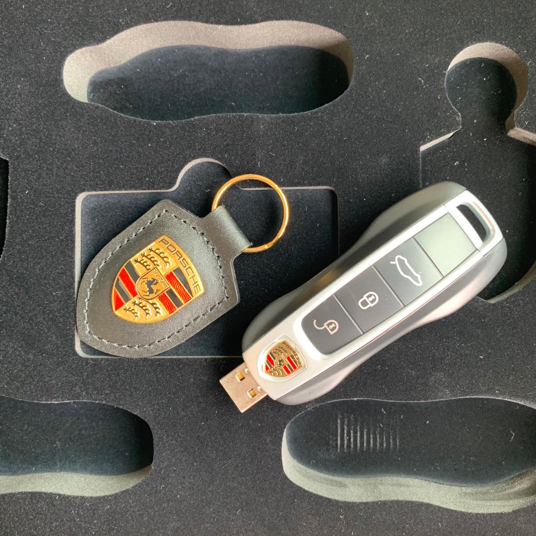 Porsche Key Ring & Thumb Drive, Car Accessories, Accessories on Carousell