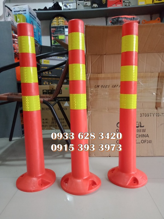 PVC Bollard Post PVC Plastic Body, Commercial & Industrial ...