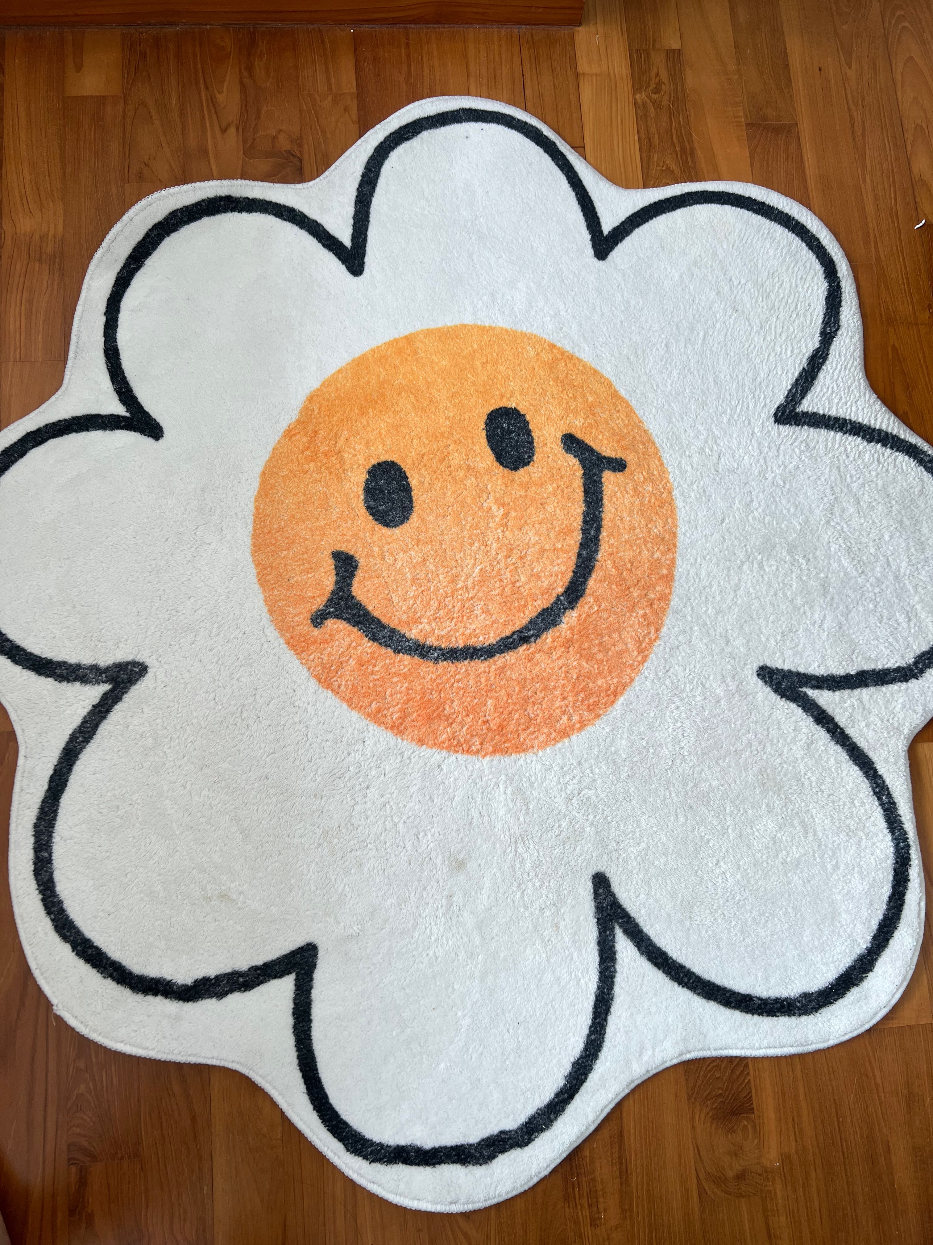 Smiley Face Carpet, Furniture & Home Living, Home Decor, Carpets, Mats ...