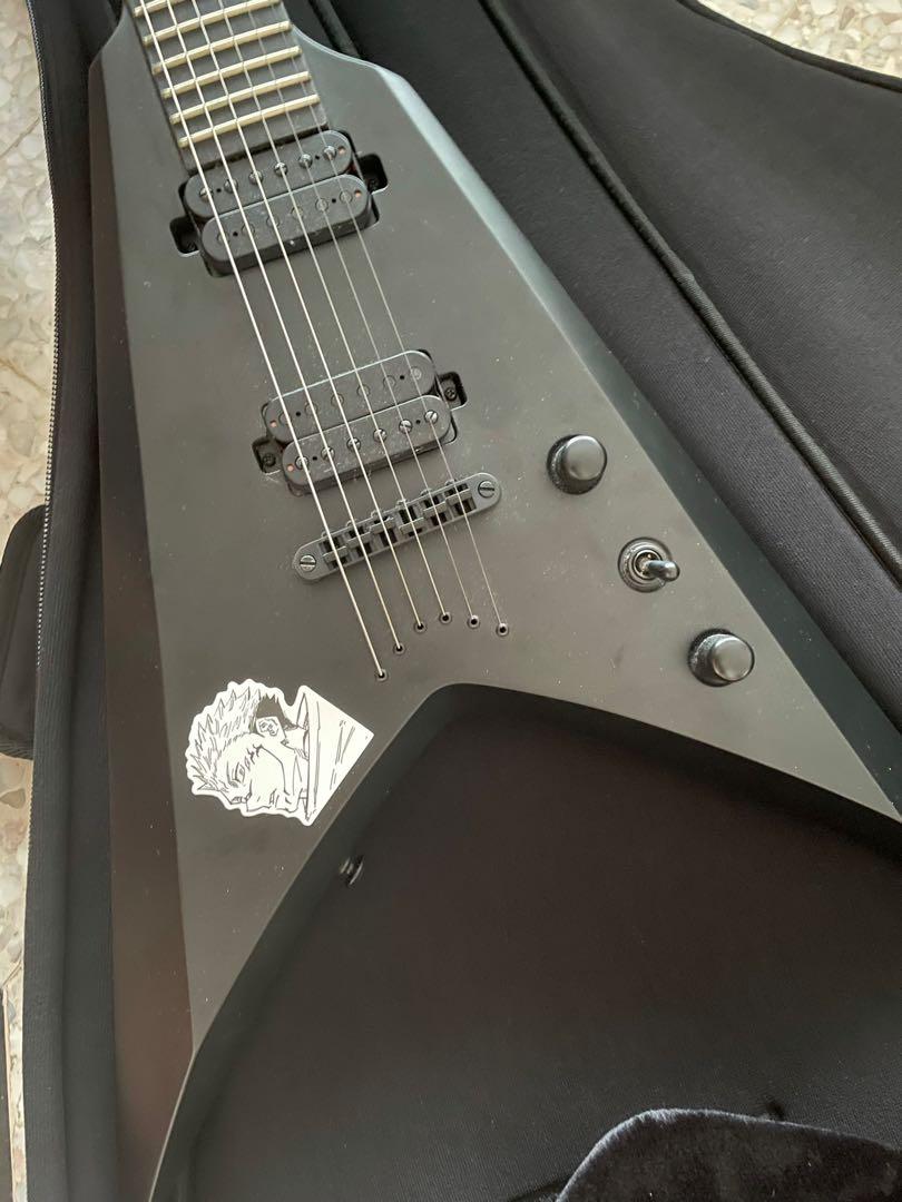 Solar V guitar, Hobbies & Toys, Music & Media, Musical Instruments on ...