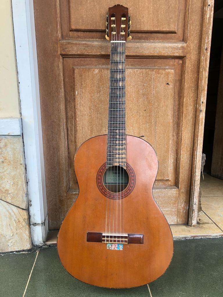 Yamaha c330 original, Musik & Media, Alat di Carousell