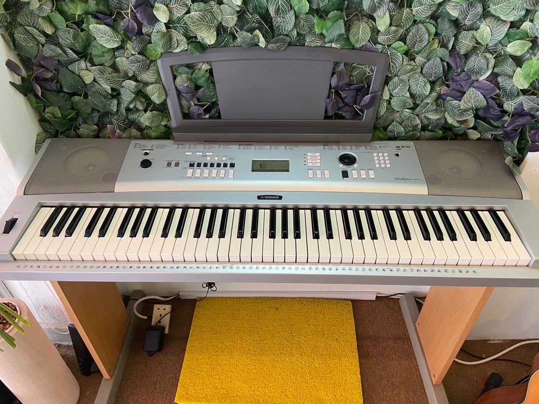 Yamaha Keyboard - DGX-230, Hobbies & Toys, Music & Media, Musical ...