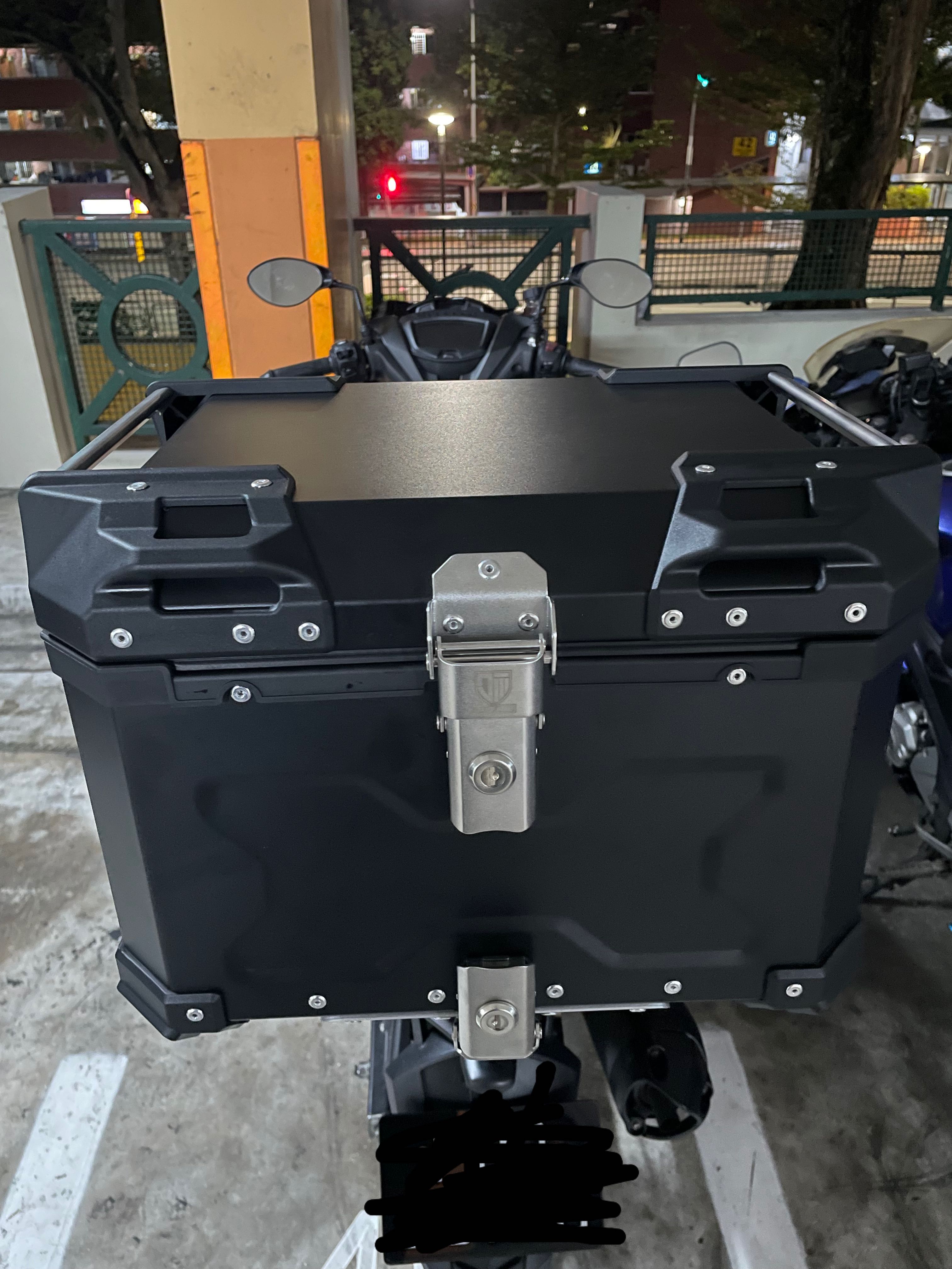 aluminium motorcycle top box with stainless base plate, Motorcycles ...