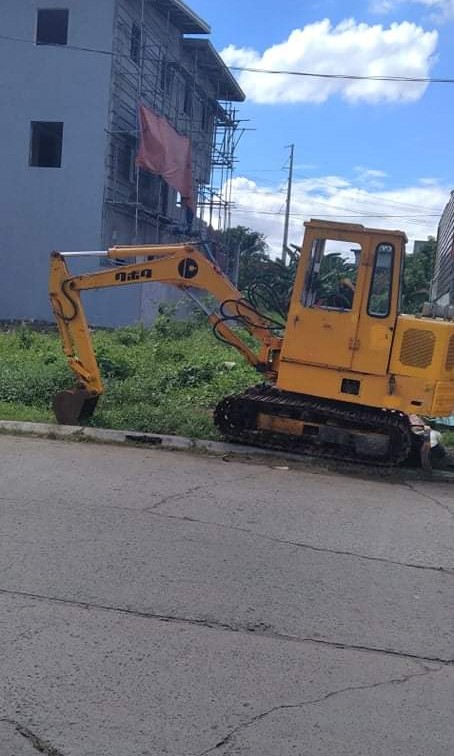 BACKHOE PC 40, Commercial & Industrial, Industrial Equipment on Carousell